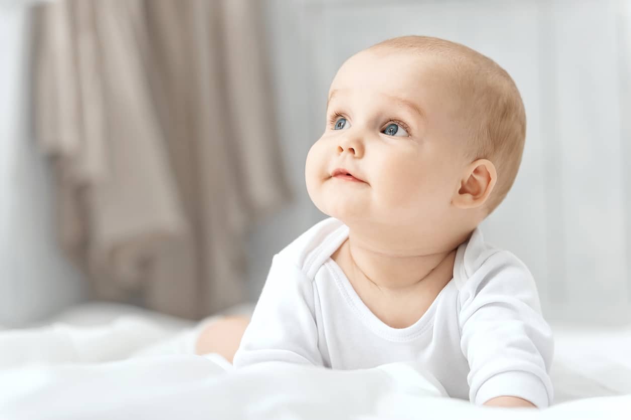 Bébé : utiliser des mots précis l'aide à mémoriser